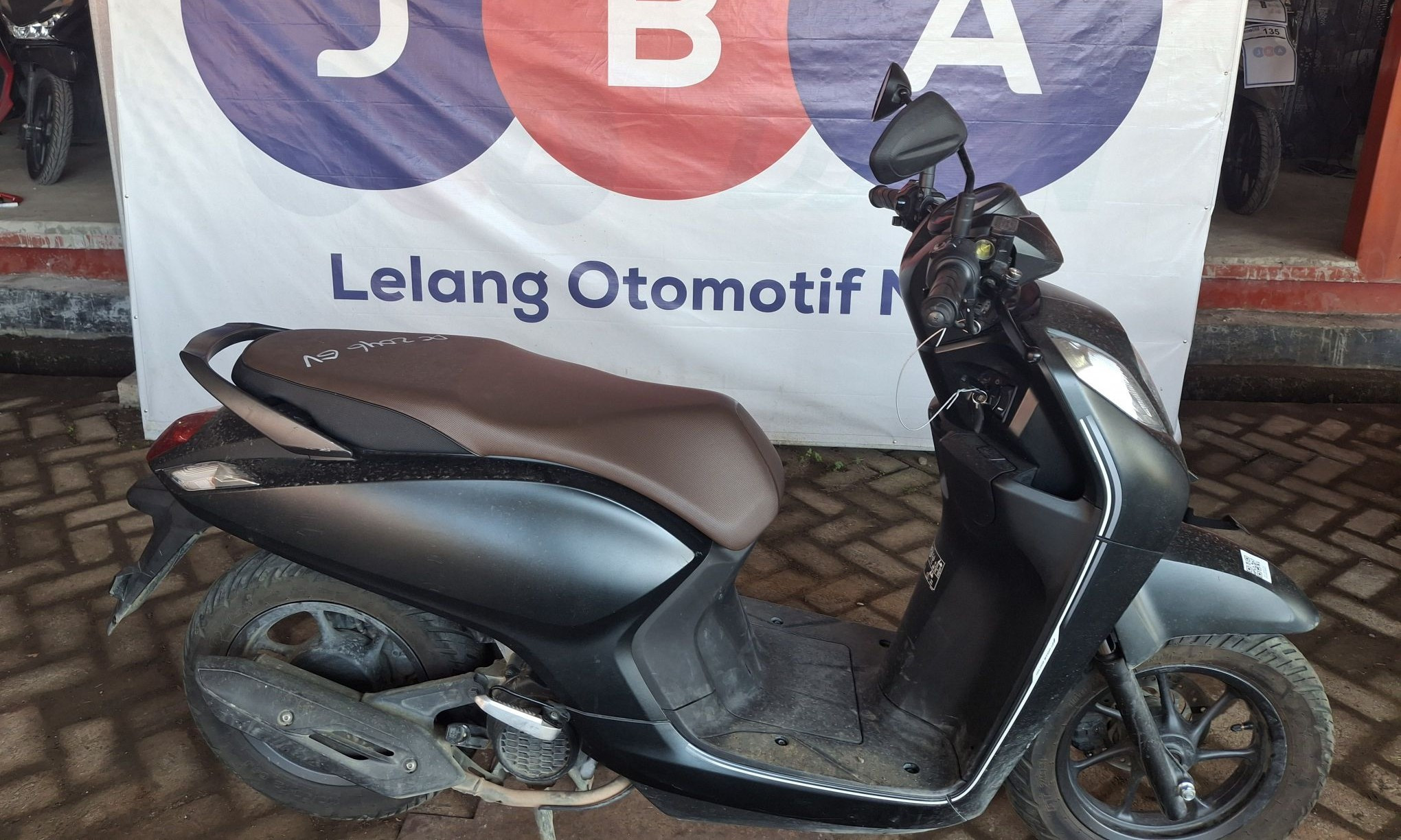 Lelang Motor LOT No. 35 HONDA GENIO CBS ISS 110 109,51 2025 HITAM MAKASSAR