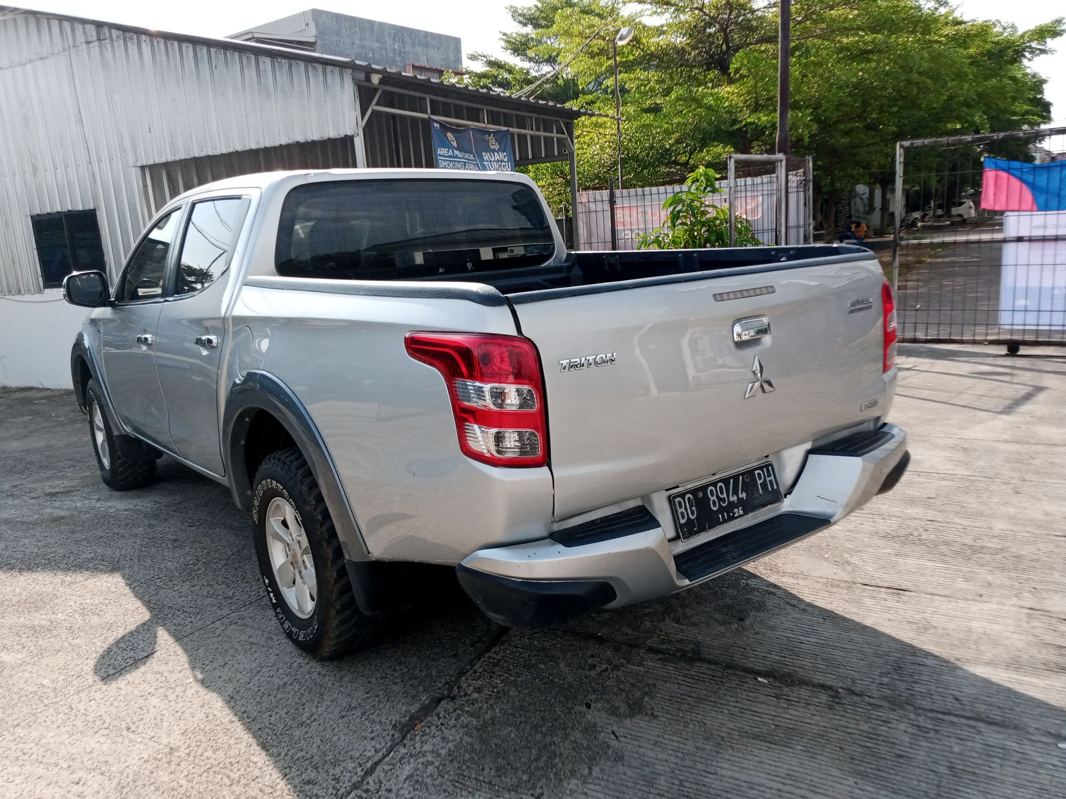 Lelang Mobil MITSUBISHI TRITON DC EXCEED (4X4) 2.5 MT 2016 SILVER ...