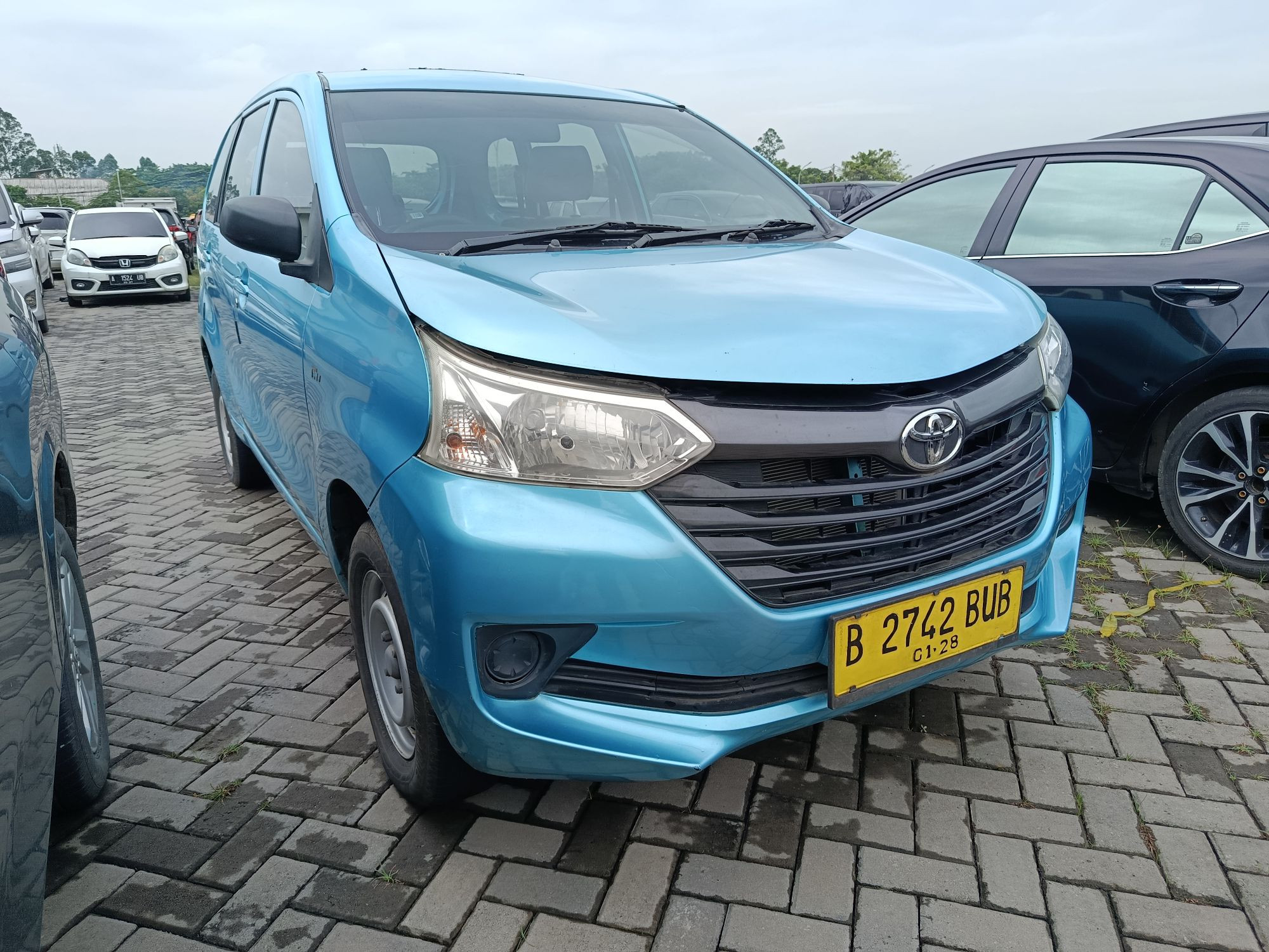 Lelang Mobil LOT No. 73 TOYOTA TRANSMOVER 1.3 MT 2022 BIRU METALIK ...